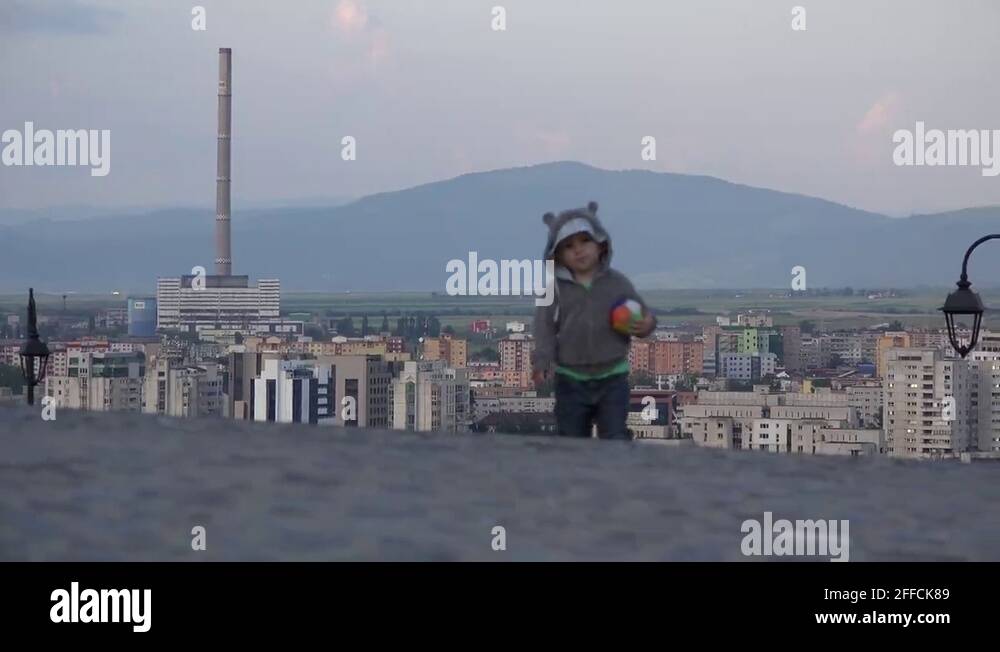 Scene block flats on Stock Videos & Footage - HD and 4K Video Clips - Alamy