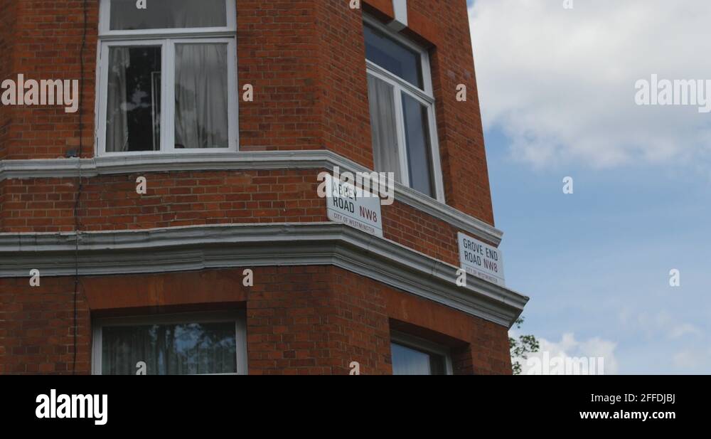 Zoom into Abbey rd sign - The Beatles 4K Stock Video Footage - Alamy