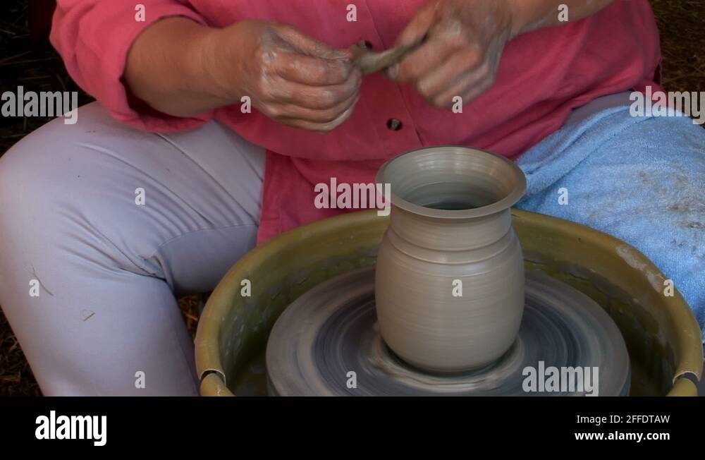 Shaping pottery Stock Videos & Footage - HD and 4K Video Clips - Alamy