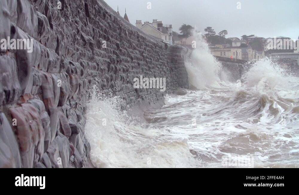 Devon storm flooding Stock Videos & Footage - HD and 4K Video Clips - Alamy