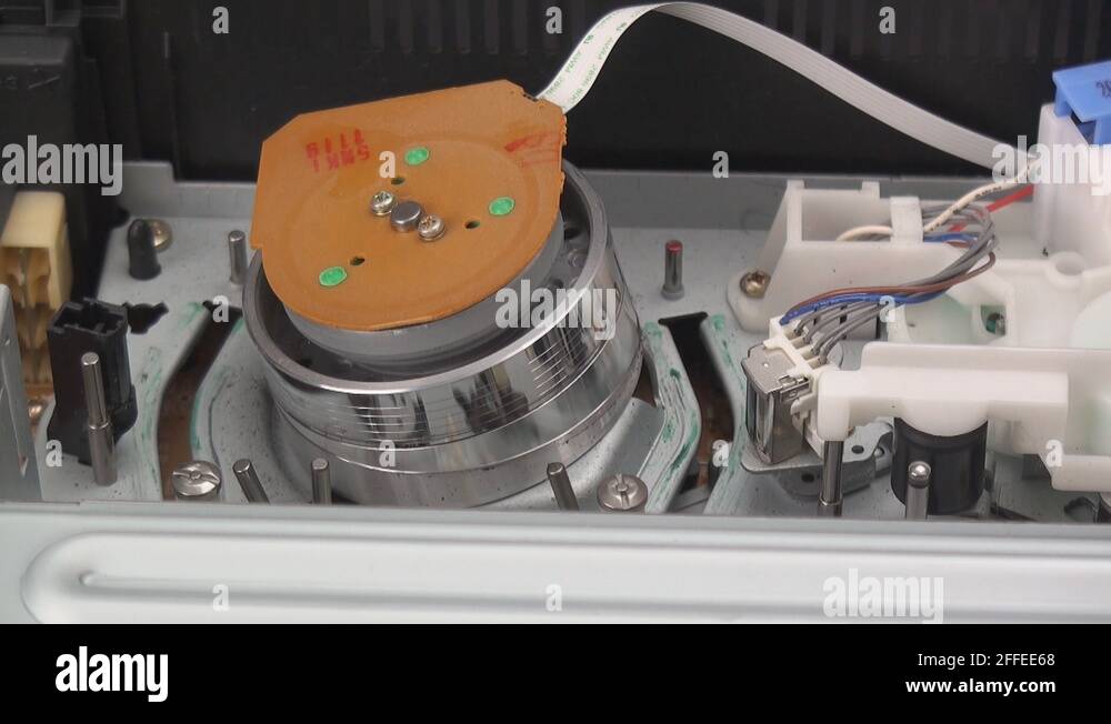 Vcr repair Stock Videos & Footage - HD and 4K Video Clips - Alamy