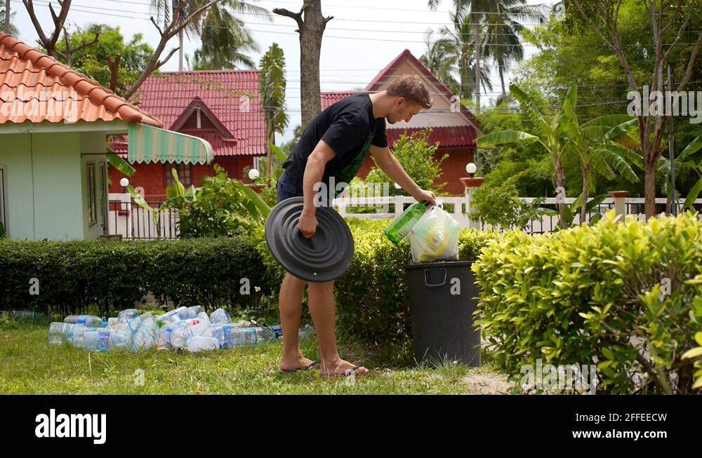 Man dropping litter Stock Videos & Footage - HD and 4K Video Clips - Alamy