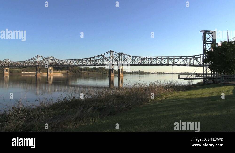 Mississippi river bridge at Natchez cx Stock Video Footage - Alamy