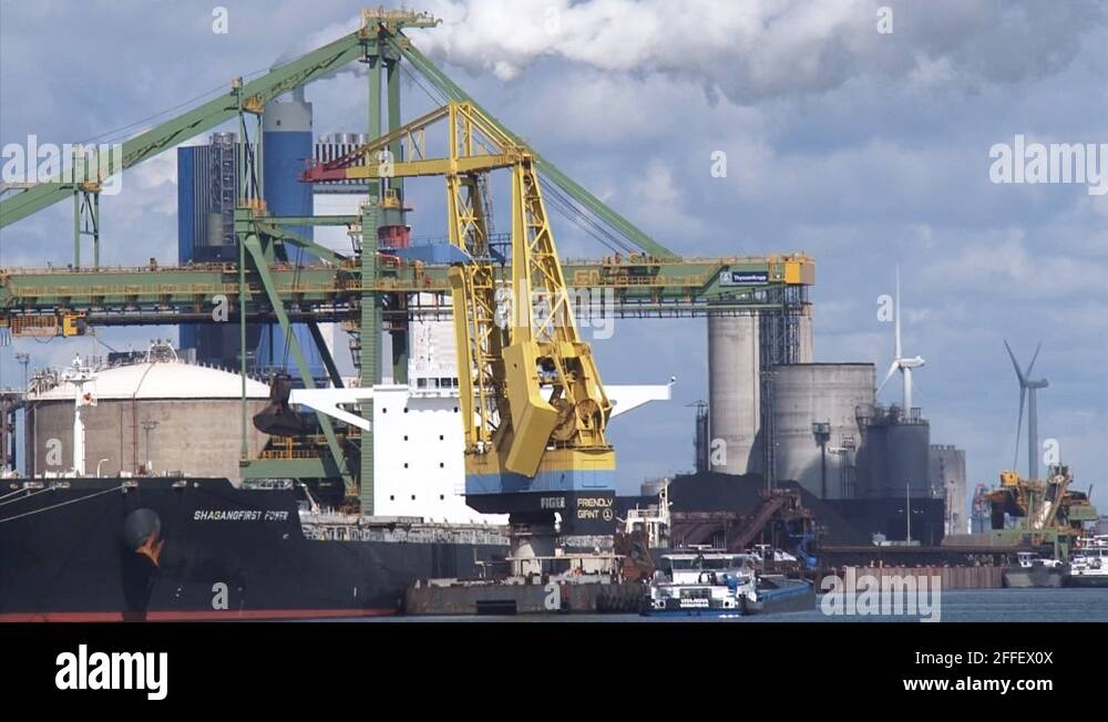 Break of bulk Stock Videos & Footage - HD and 4K Video Clips - Alamy