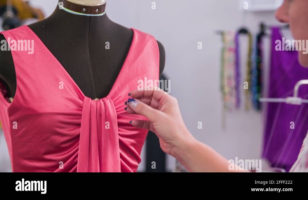 Decolletage Stock Videos & Footage - HD and 4K Video Clips - Alamy