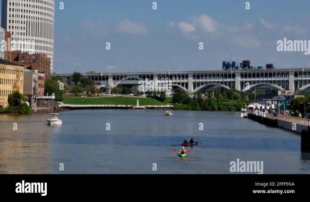Boaters boating Stock Videos & Footage - HD and 4K Video Clips - Alamy