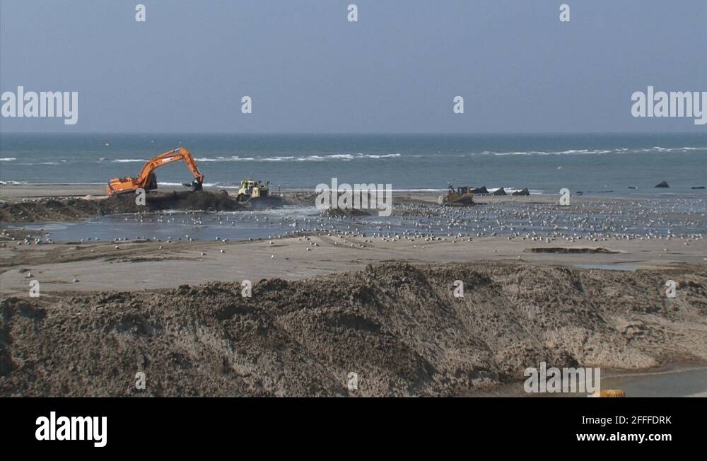 Dredging beach pipe Stock Videos & Footage - HD and 4K Video Clips - Alamy