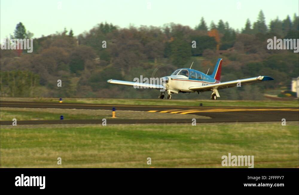 Piper arrow Stock Videos & Footage - HD and 4K Video Clips - Alamy