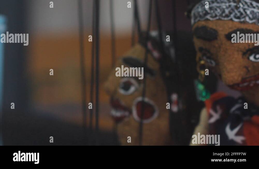 String puppet Stock Videos & Footage - HD and 4K Video Clips - Alamy