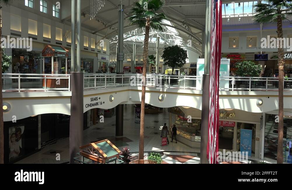 Urban mall Stock Videos & Footage - HD and 4K Video Clips - Alamy