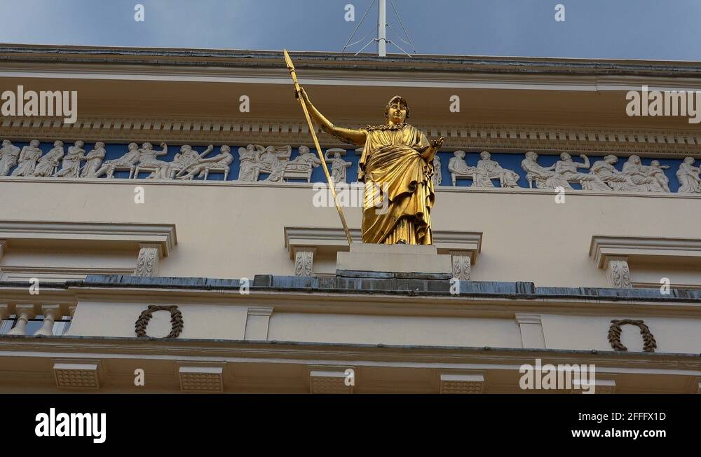 Pall mall london Stock Videos & Footage - HD and 4K Video Clips - Alamy