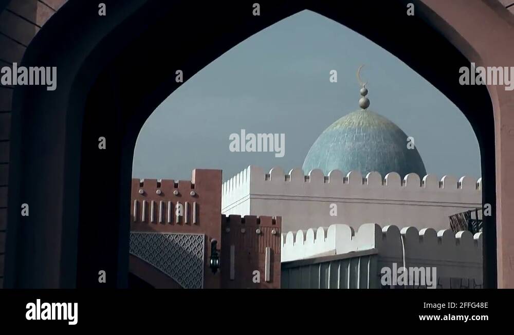 Mutrah souk traditional bazaar Stock Videos & Footage - HD and 4K Video ...