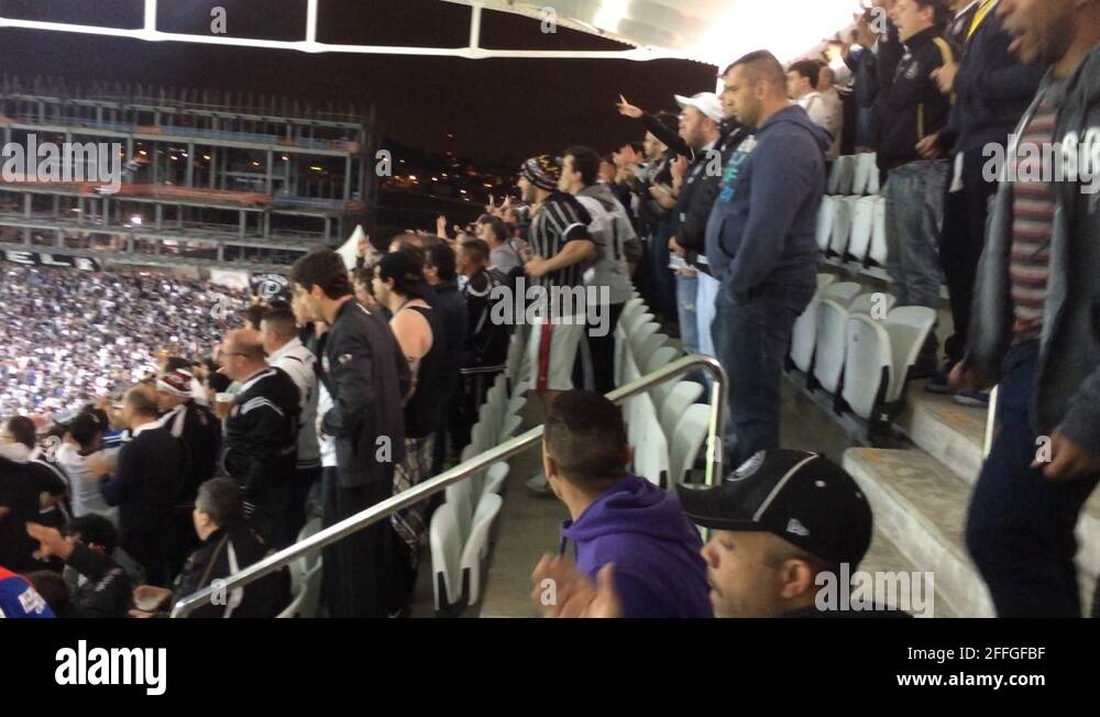 Corinthians fans Stock Videos & Footage - HD and 4K Video Clips - Alamy
