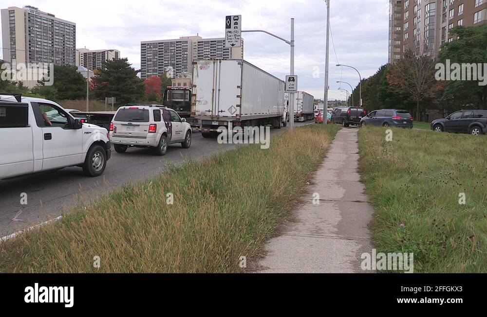 Epic traffic gridlock in Toronto Stock Video Footage - Alamy