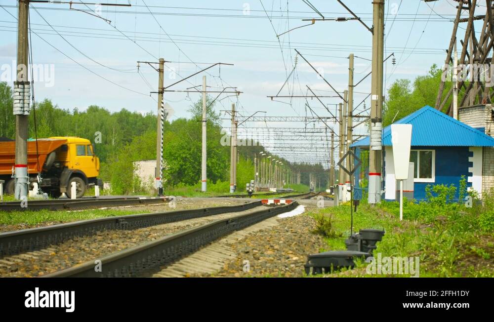 Railroad crossing sign in rural Stock Videos & Footage - HD and 4K ...