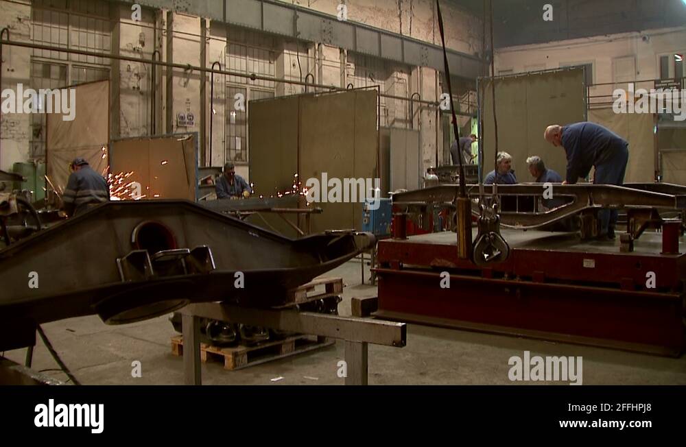 Steel columns Stock Videos & Footage - HD and 4K Video Clips - Alamy