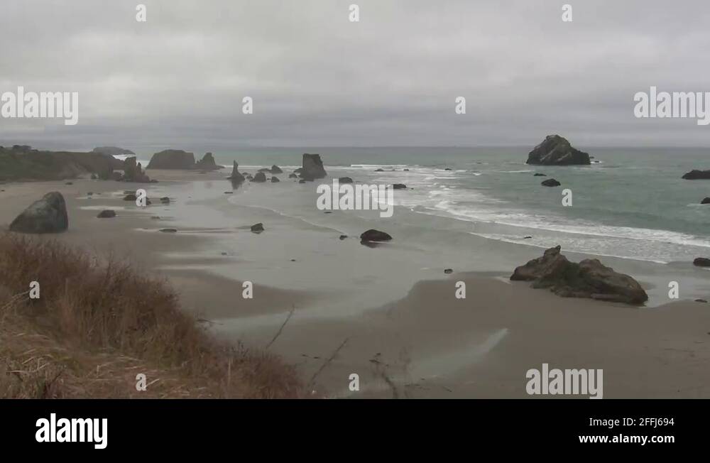 Rocks ocean arch beach Stock Videos & Footage - HD and 4K Video Clips ...