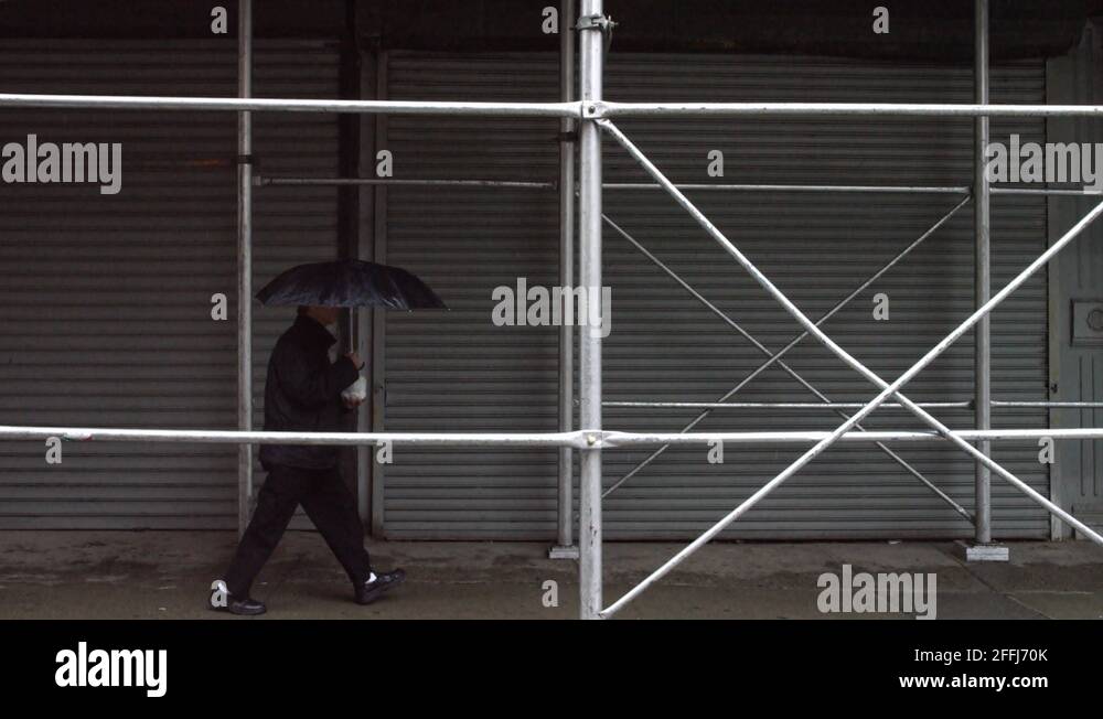 Umbrella scaffold Stock Videos & Footage - HD and 4K Video Clips - Alamy