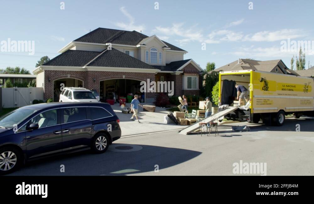 Family truck Stock Videos & Footage - HD and 4K Video Clips - Alamy