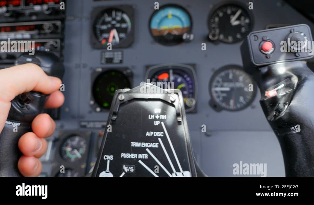 Airplane yoke Stock Videos & Footage - HD and 4K Video Clips - Alamy