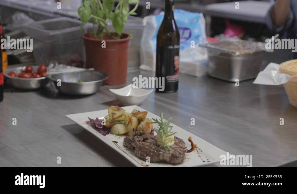 Forward dolly shot Stock Videos & Footage - HD and 4K Video Clips - Alamy