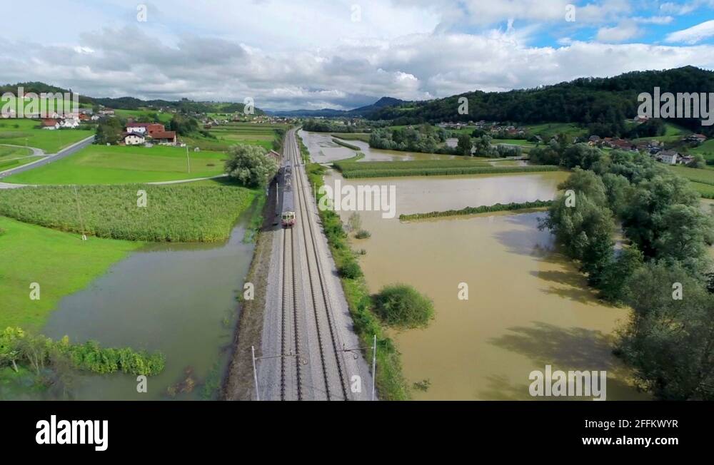 Over train tracks Stock Videos & Footage - HD and 4K Video Clips - Alamy