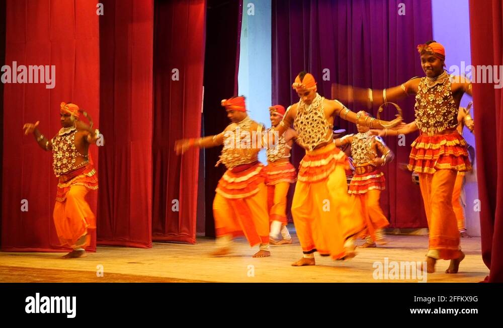 Pantheru natuma dance Kandyan Dancers Sri Lanka Stock Video Footage - Alamy