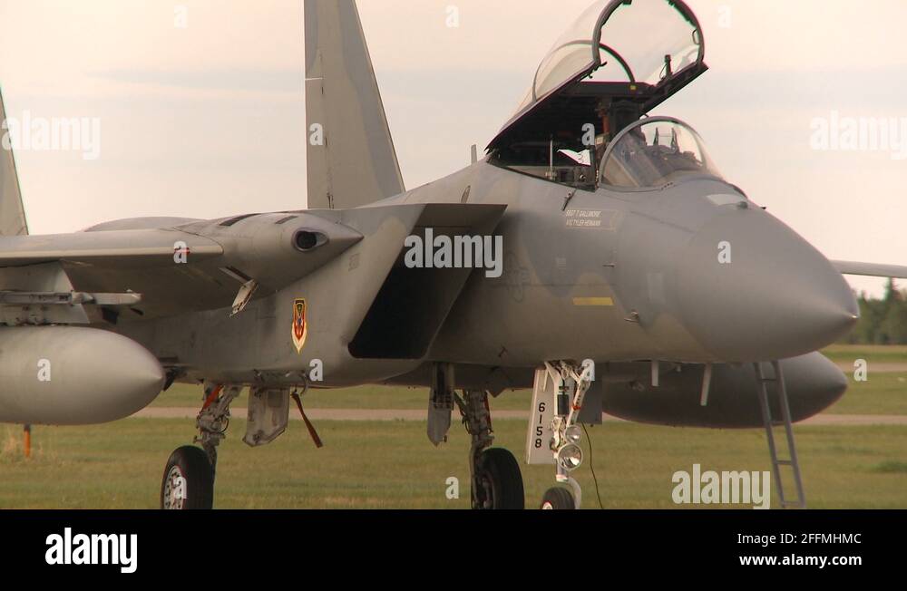 F15 eagle cockpit Stock Videos & Footage - HD and 4K Video Clips - Alamy