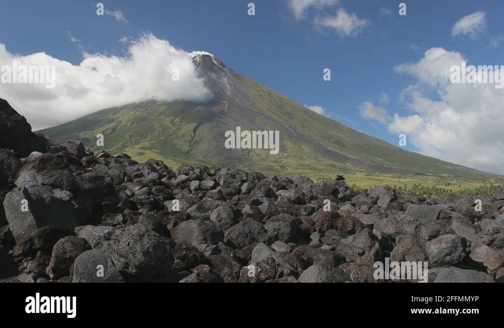 Volcano Mount Mayon, Legazpi, Philippines Stock Video Footage - Alamy