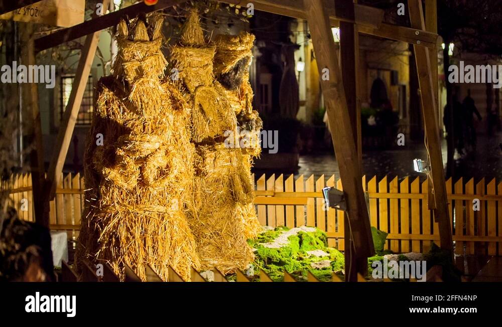 Straw figures Stock Videos & Footage - HD and 4K Video Clips - Alamy