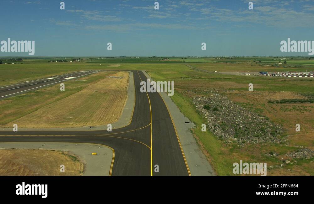 Airplane runway aerial Stock Videos & Footage - HD and 4K Video Clips ...