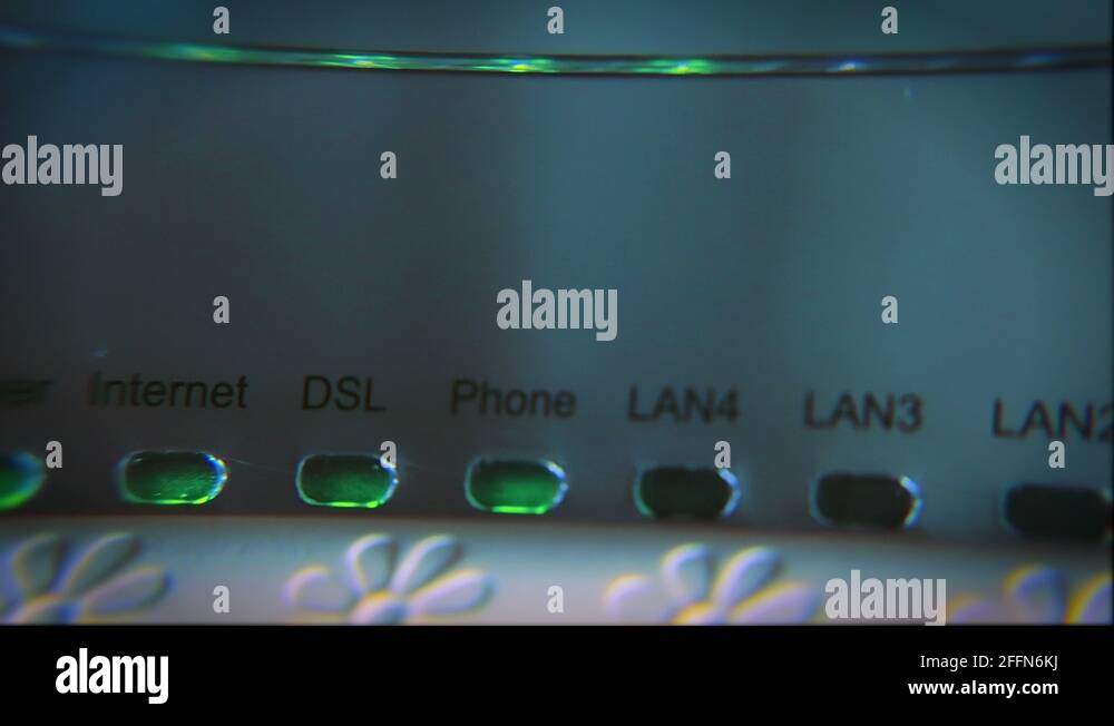 Internet router home Stock Videos & Footage - HD and 4K Video Clips - Alamy