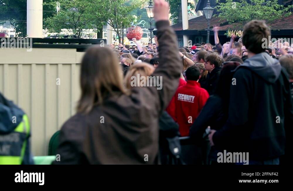 Drunk fans Stock Videos & Footage - HD and 4K Video Clips - Alamy