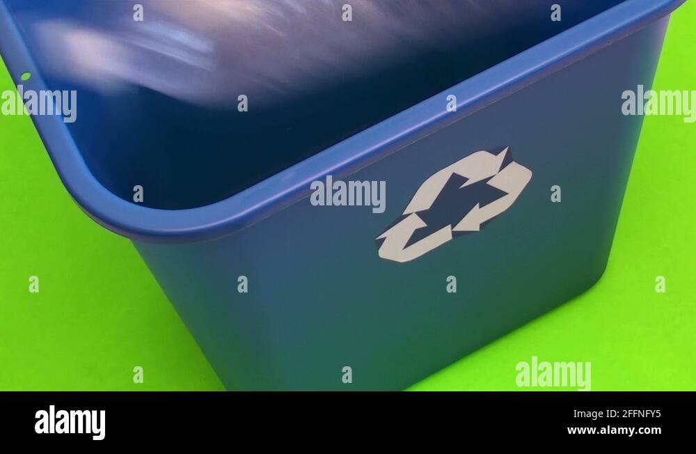 Recycle bin green Stock Videos & Footage - HD and 4K Video Clips - Alamy