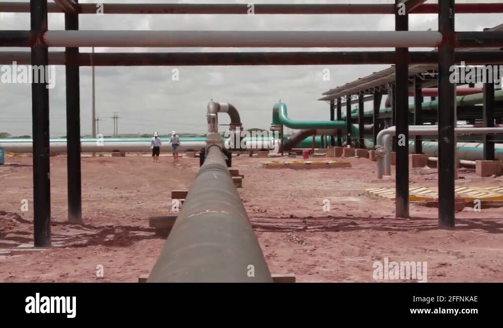 Oil infrastructure Stock Videos & Footage - HD and 4K Video Clips - Alamy