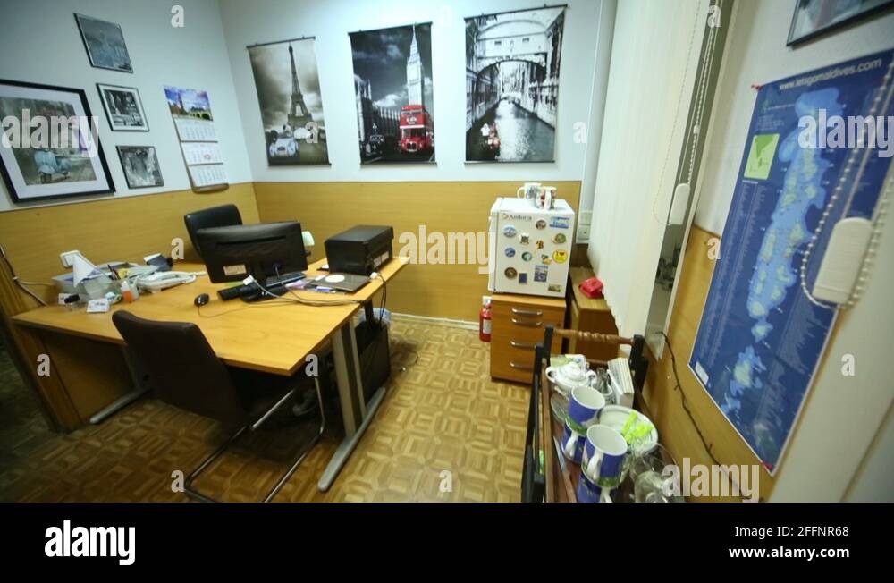 Room agency Stock Videos & Footage - HD and 4K Video Clips - Alamy