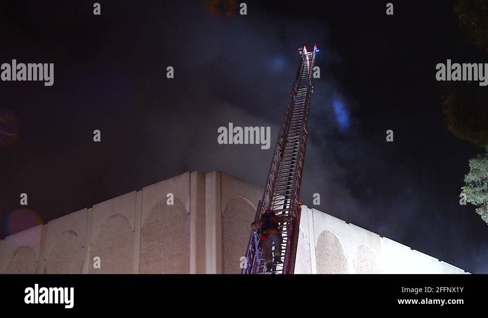 Working structure fire Stock Videos & Footage - HD and 4K Video Clips ...