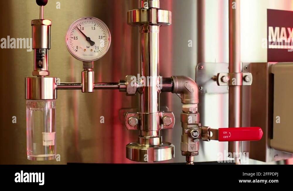Manometer equipment Stock Videos & Footage - HD and 4K Video Clips - Alamy