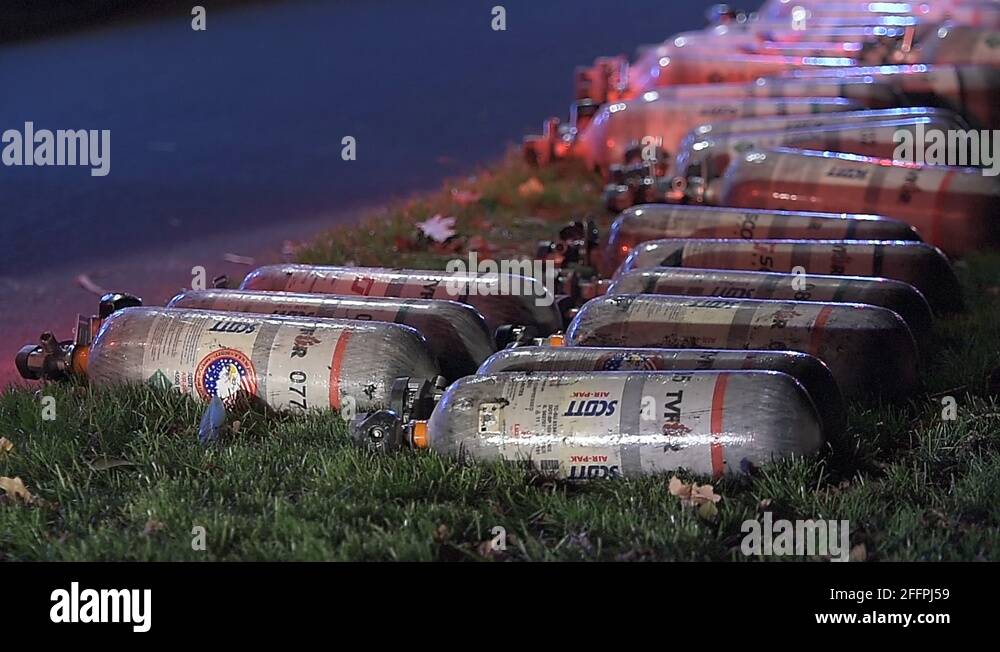 Air tanks Stock Videos & Footage - HD and 4K Video Clips - Alamy