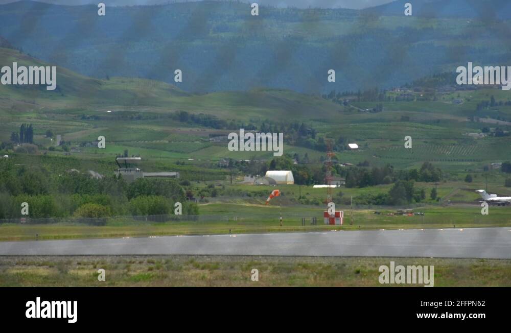 Aviation link Stock Videos & Footage - HD and 4K Video Clips - Alamy