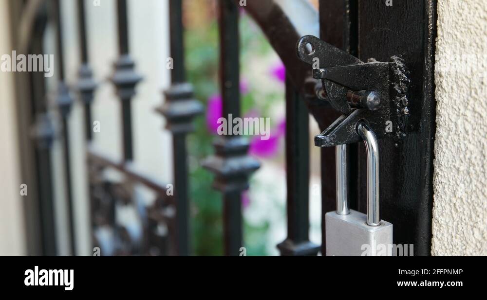 Unlock padlock Stock Videos & Footage - HD and 4K Video Clips - Alamy