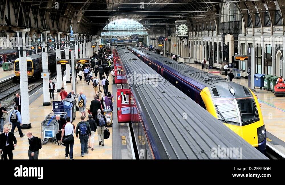 Paddington carriage train Stock Videos & Footage - HD and 4K Video ...