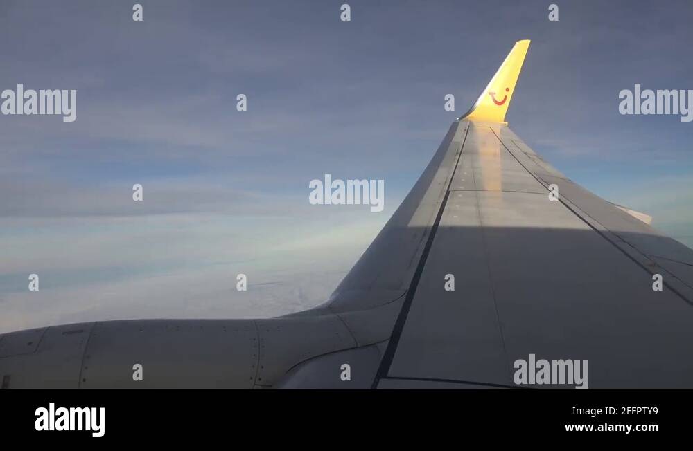Tui boeing 737 800 Stock Videos & Footage - HD and 4K Video Clips - Alamy