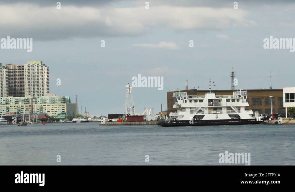Toronto ferry boat Stock Videos & Footage - HD and 4K Video Clips - Alamy