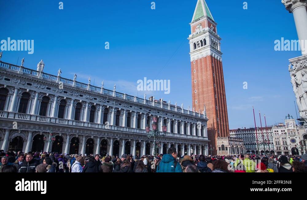 Crowded architecture Stock Videos & Footage - HD and 4K Video Clips - Alamy