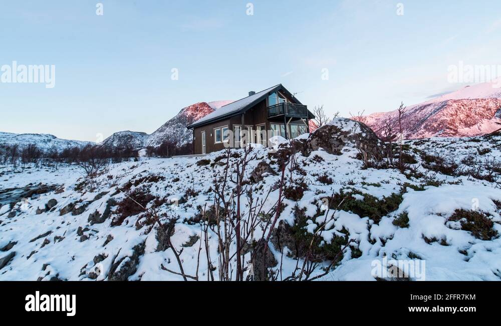 Lofoten winter Stock Videos & Footage - HD and 4K Video Clips - Alamy