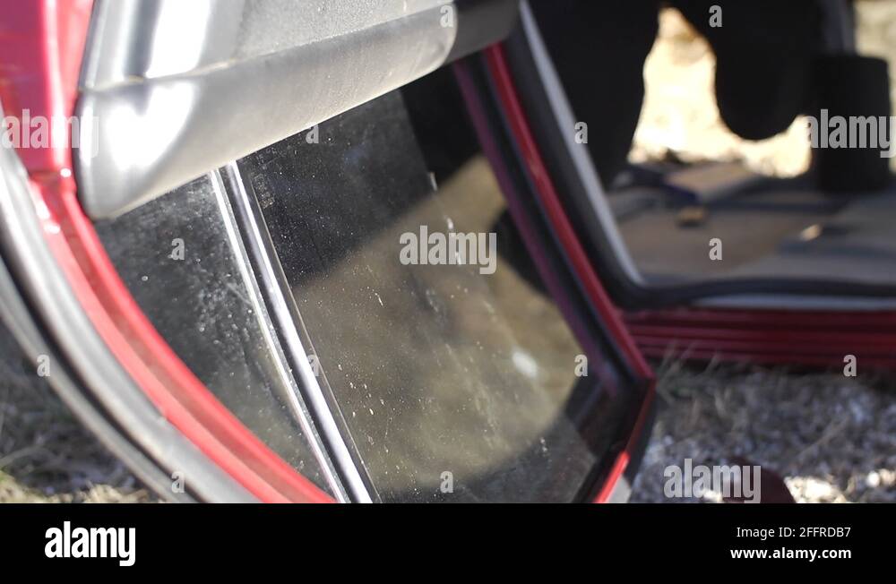Car wreck Stock Videos & Footage - HD and 4K Video Clips - Alamy