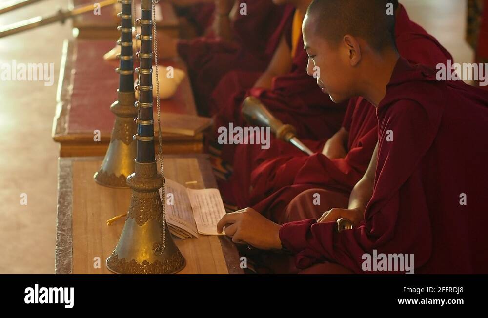 Novice Buddhist Monks at Tergar Monastery in Bodhgaya, India Stock ...