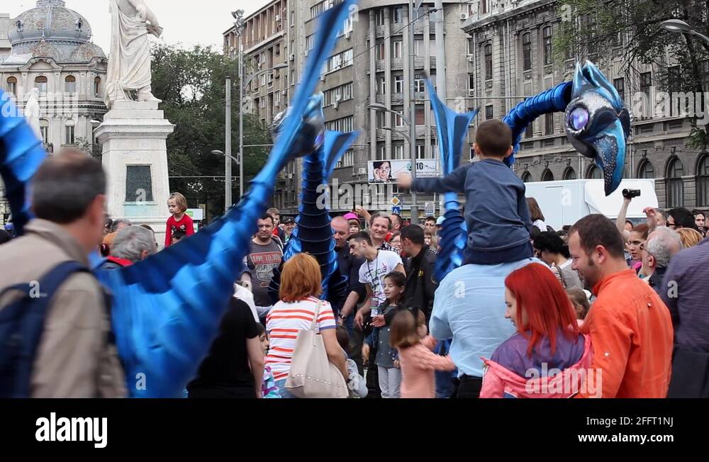 Festival puppet Stock Videos & Footage - HD and 4K Video Clips - Alamy