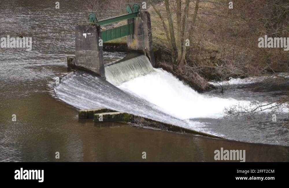Overflow gate Stock Videos & Footage - HD and 4K Video Clips - Alamy